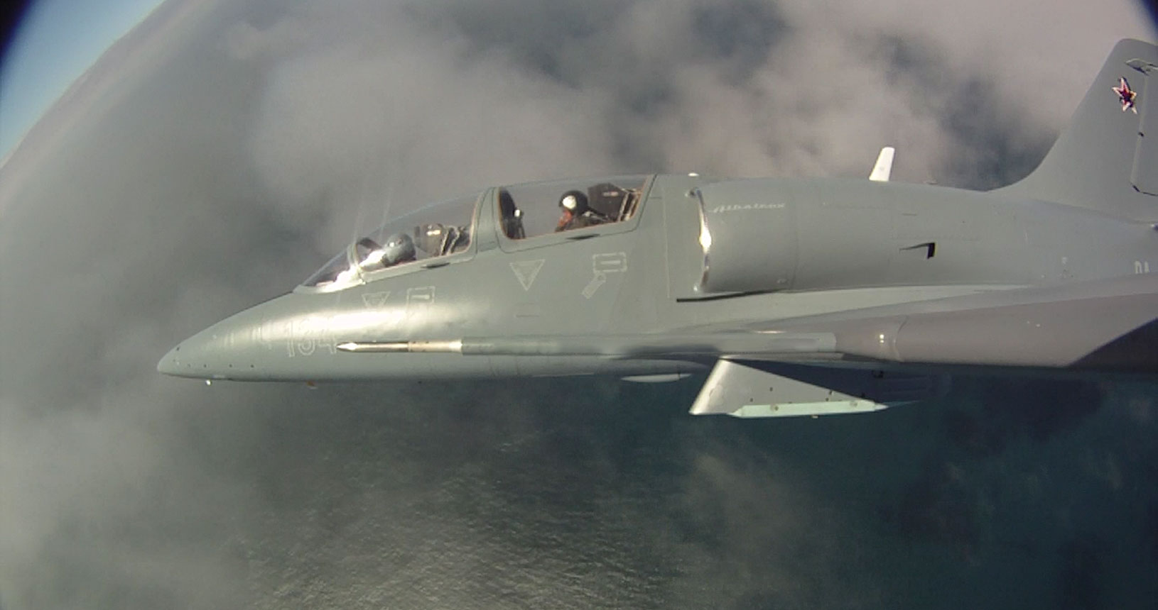 Fly a jet fighter - Be a fighter pilot for a day!