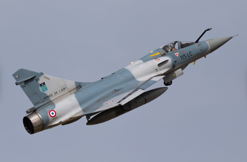 Dassault Aviation Mirage 2000 - Fly a jet fighter