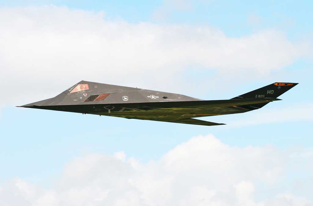 F-117-Nighthawk - Fly a jet fighter