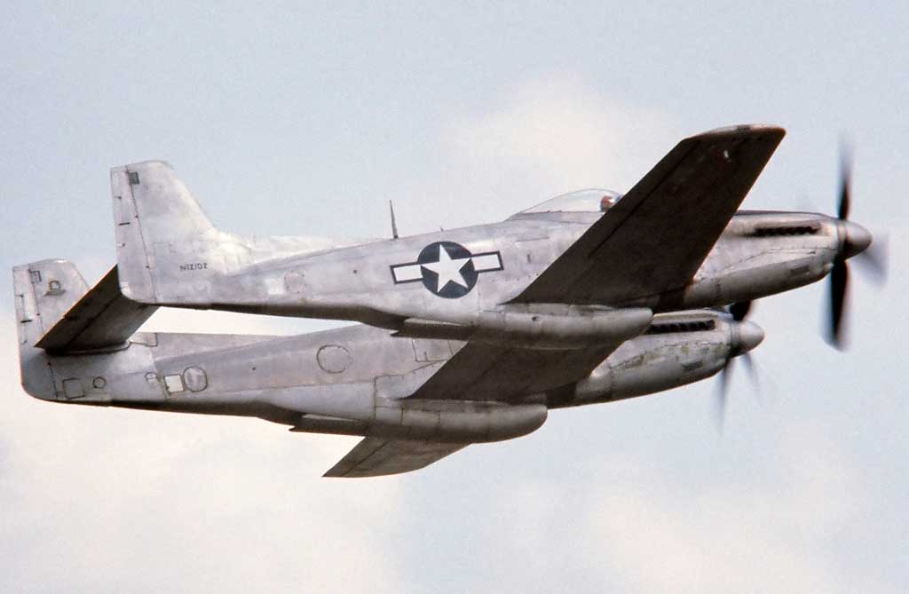 north-american-twin-mustang-3 - Fly a jet fighter