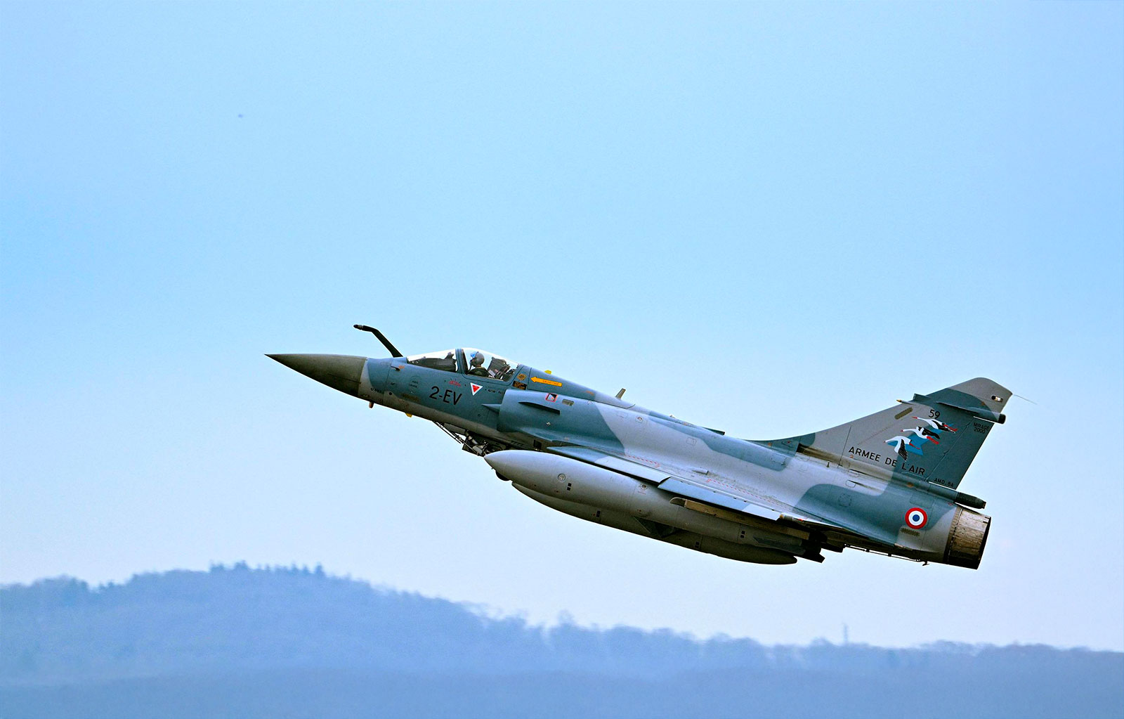 Mirage-2000-5 - Fly a jet fighter