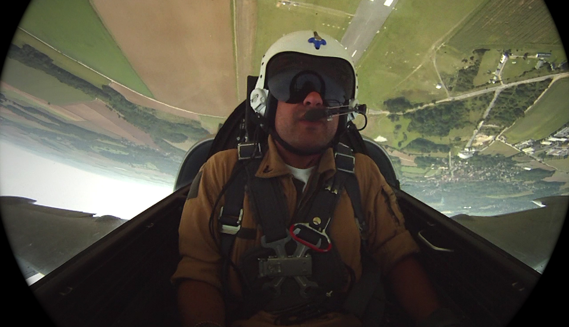 fly-fighter-jet - Fly a jet fighter